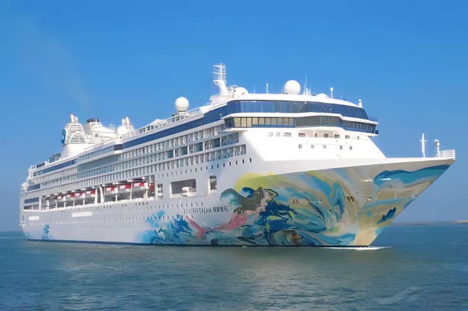 MV Resorts World One, unang cruise ship para sa dag-on 2024 nga ...