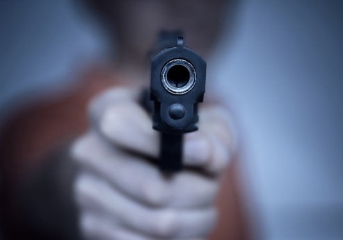 Lalaki binaril ang asawa dahil sa selos - Brigada News Philippines