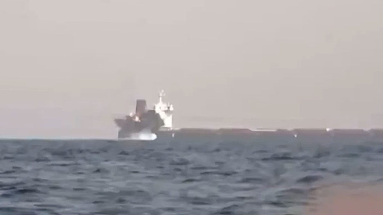 Mga Pilipinong sakay ng MV Transworld Navigator na inatake sa Red Sea ...