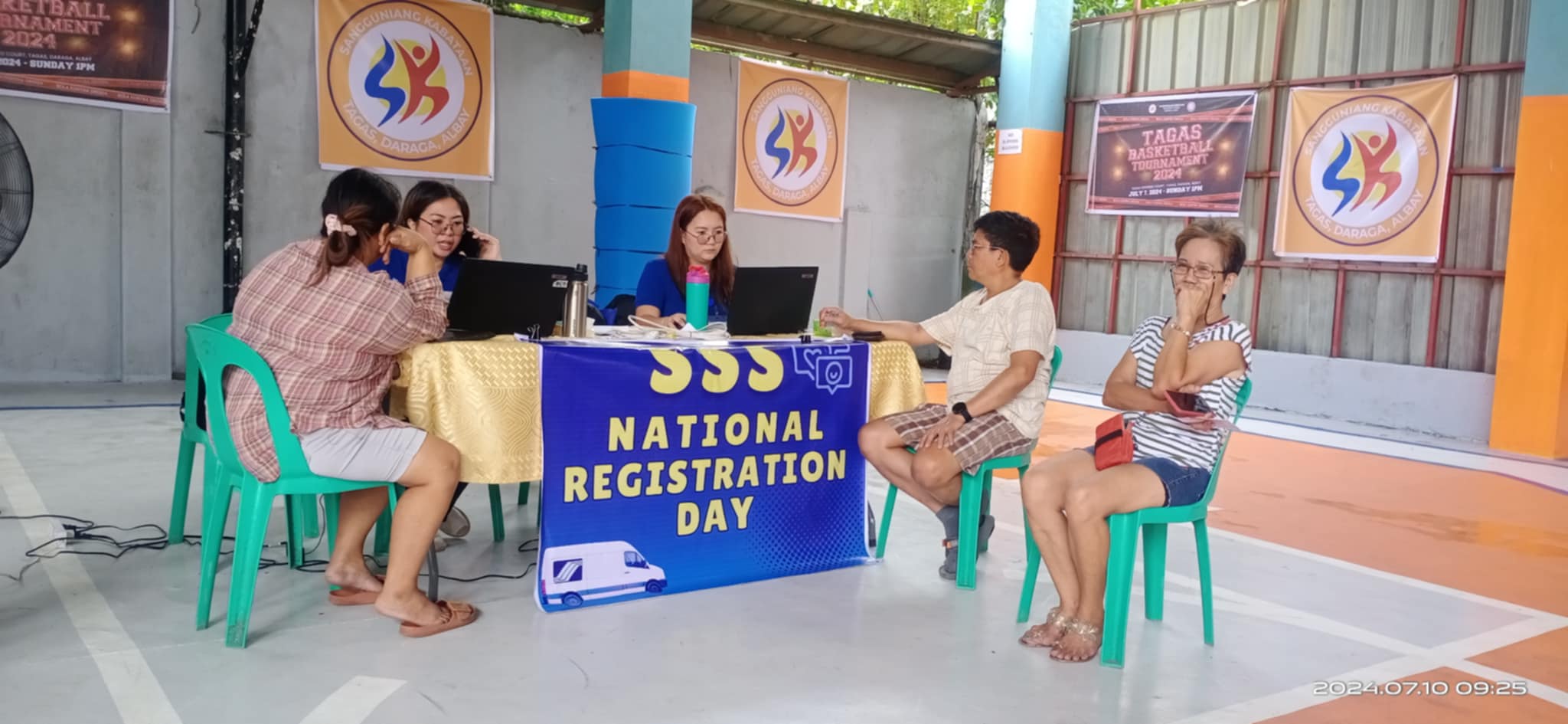 Duwang barangay sa Legazpi, pigbisita kan SSS para sa National ...