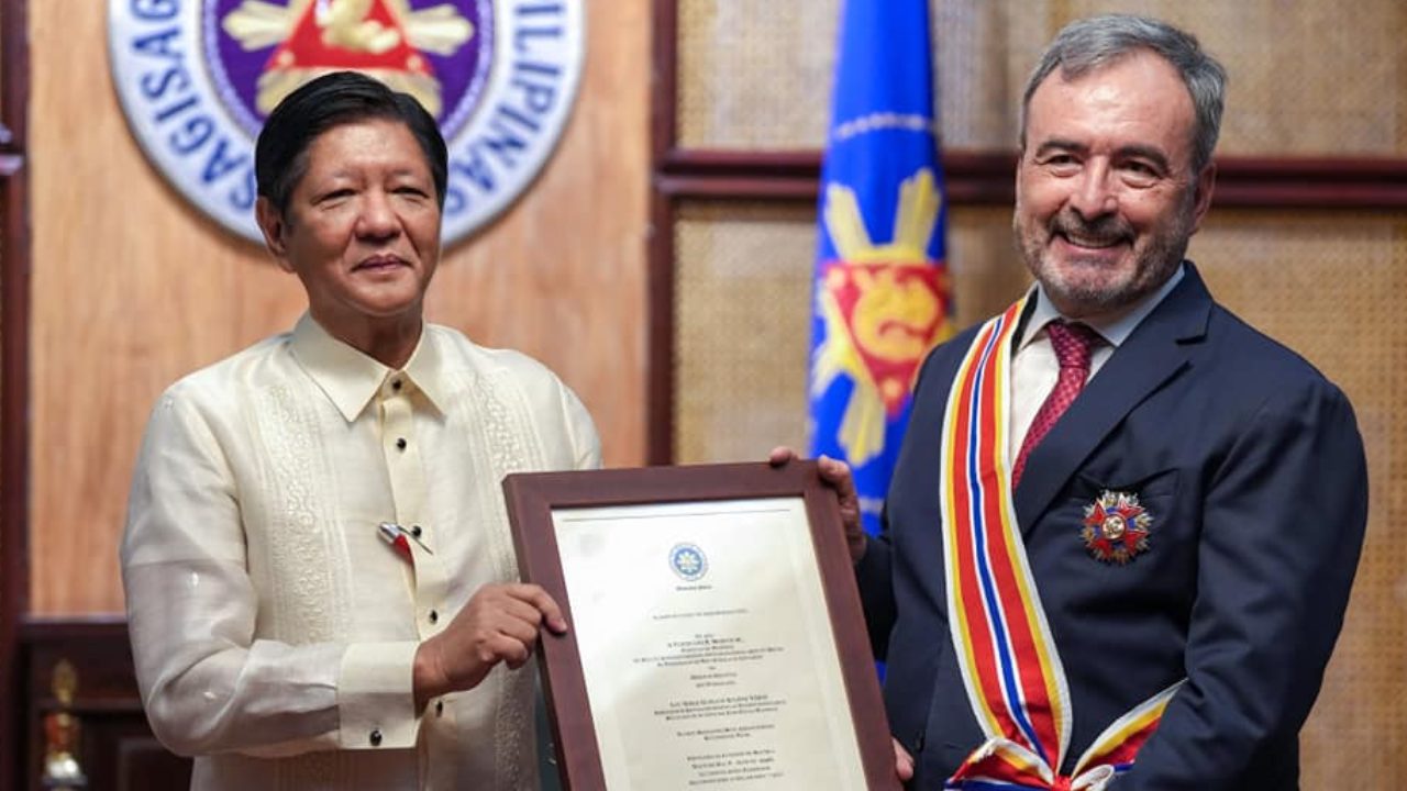 Outgoing Ambassador ng EU sa Pilipinas, ginawaran ni PBBM ng Order of ...