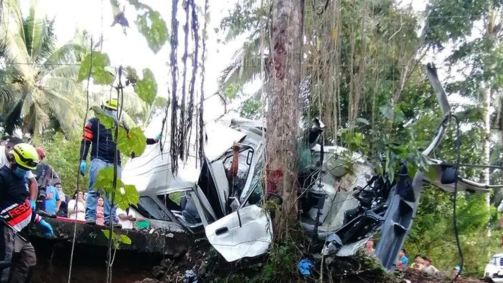 Tragic South Cotabato crash kills 7 vacationers returning from tourist ...
